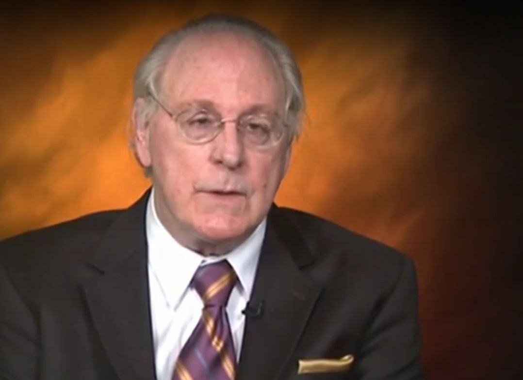 A murit Winston Groom, autorul romanului "Forrest Gump": "A fost un ...