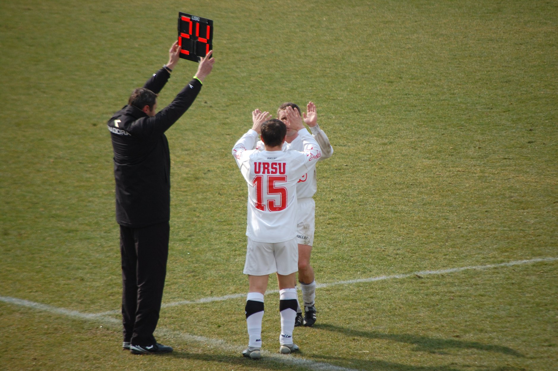 Fostul fotbalist Florinel Ursu a murit din cauza COVID-19! Avea doar 38 ...
