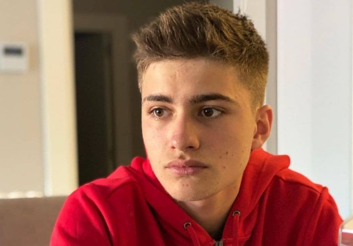 Cum se înțelege Mario Mutu cu părinții lui, Alexandra Dinu și Adrian ...