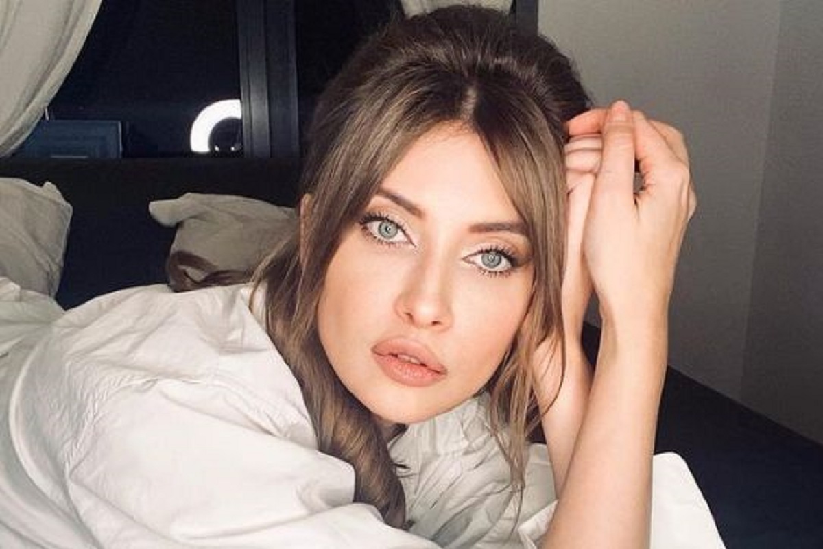 Cine este Iulia Albu. Ce studii are și care e numele ei de fată | Viva.ro