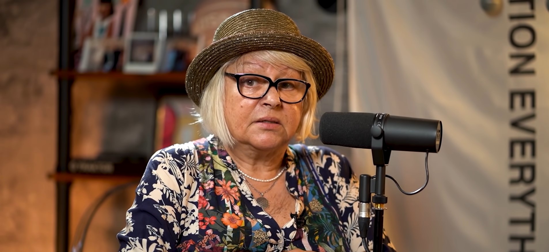 Mirabela Dauer a avut o copilărie grea: „Tăticul meu a fost închis pe ...