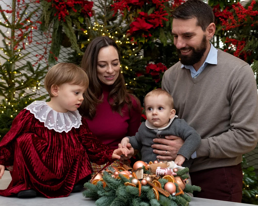 Fiul cel mic al Prințului Nicolae a împlinit 1 an. Imagini de colecție ...