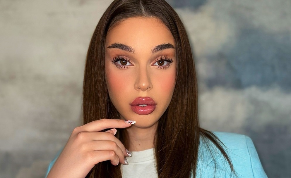 Leyla Badea Make-up Artist: mă consider cu adevărat norocoasă că pot ...