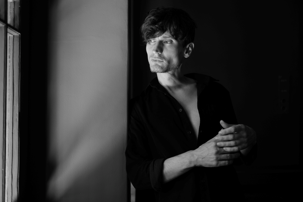 Andrei Irimia lansează „Necessary Evil” - noul single și videoclip - pe ...