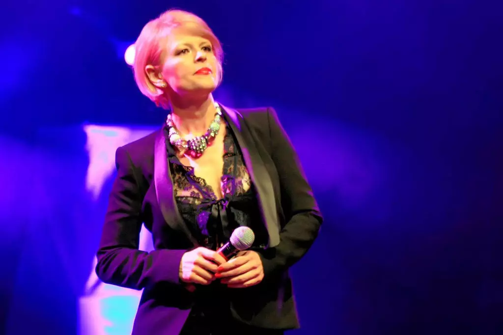 Sanda Ladoși, omagiu pentru Mihai Constantinescu la 4 ani de la moartea ...