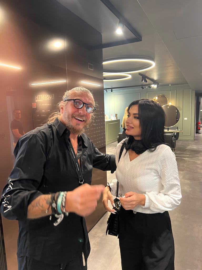 Olga Barcari, singurul harstylist român ofertat să lucreze cu Marco ...