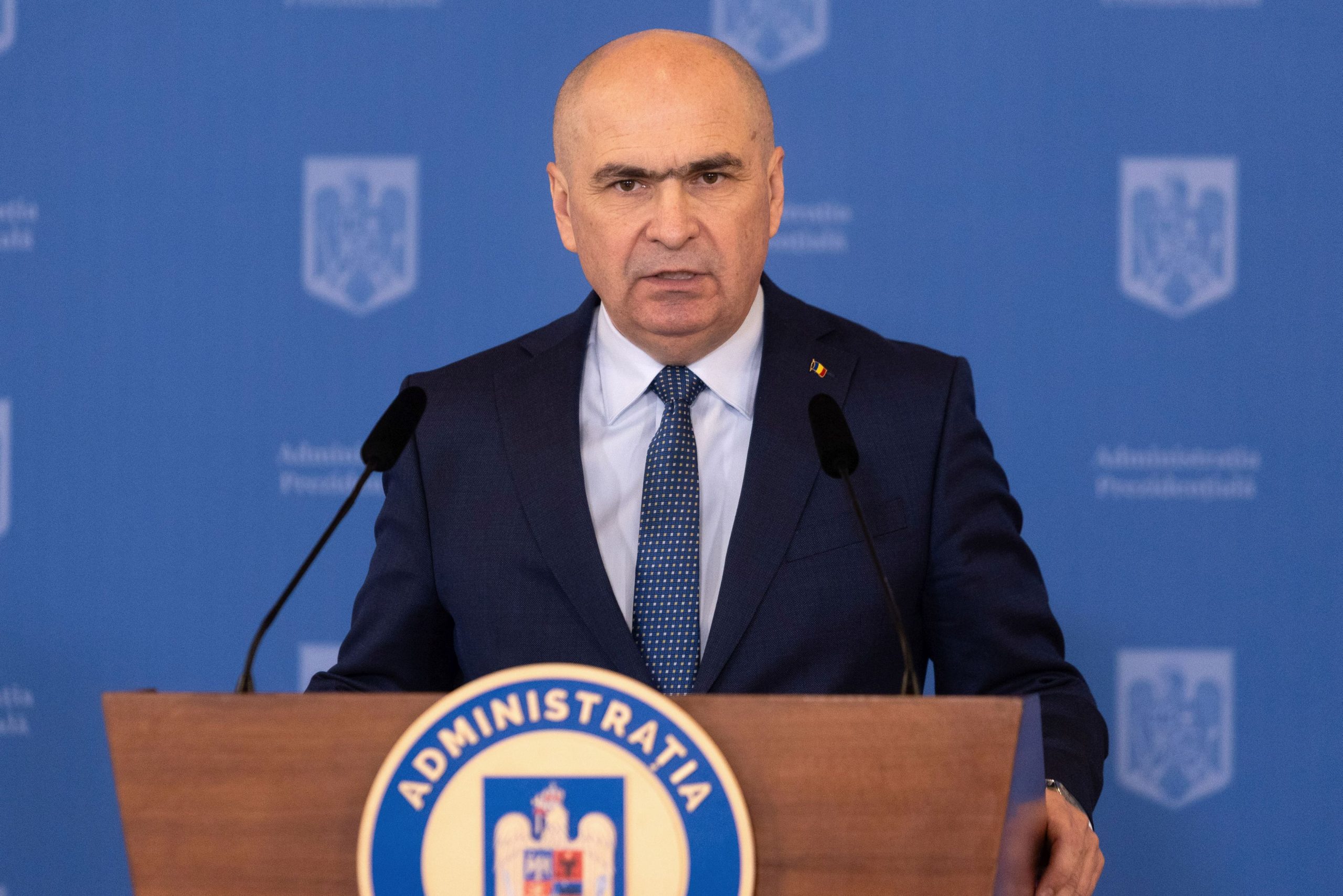 Cum arată blocul unde se află apartamentul lui Ilie Bolojan. Este ...