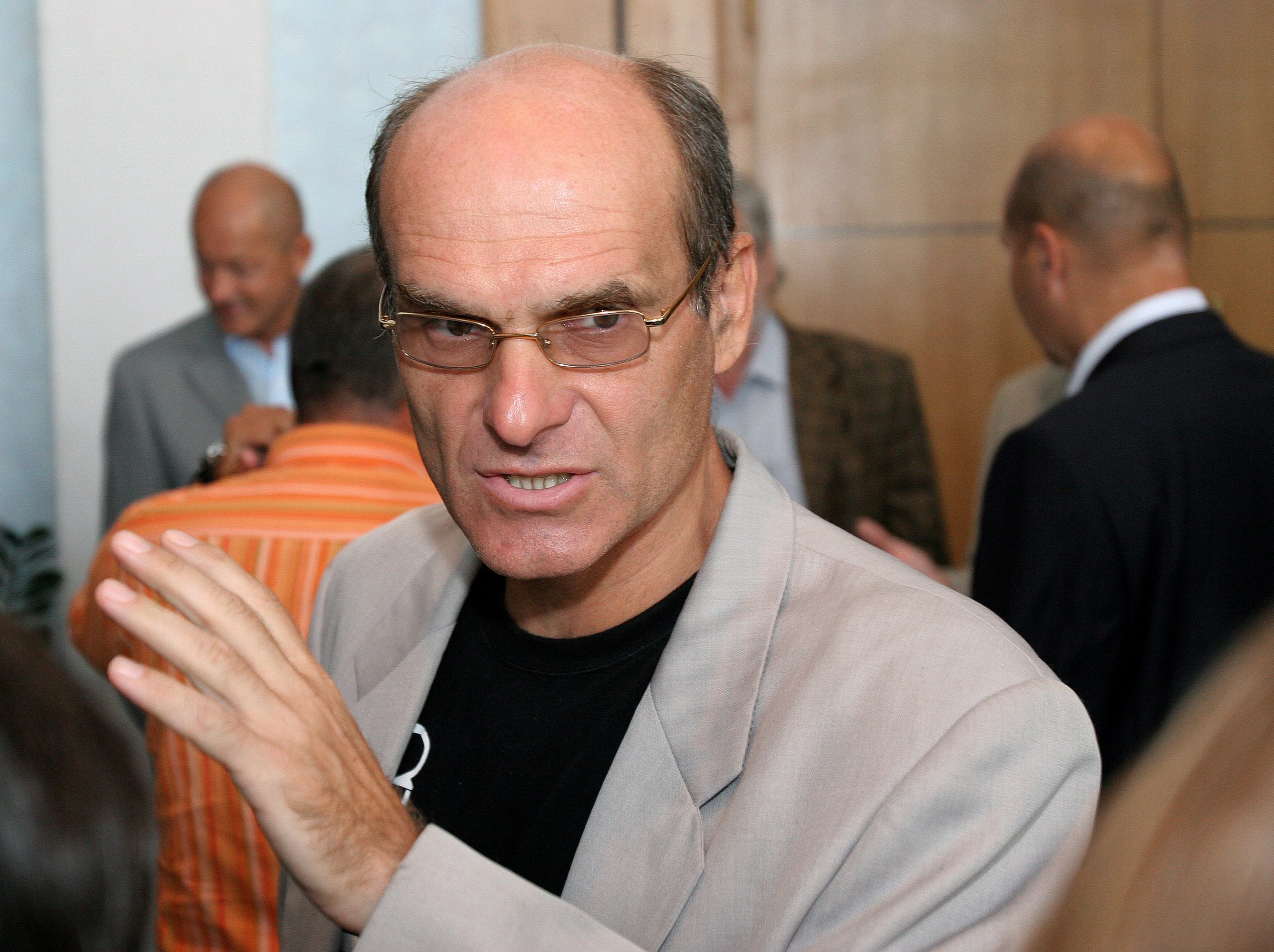 Cu ce se ocupă fiii lui Cristian Tudor Popescu. Tudor are succes în ...